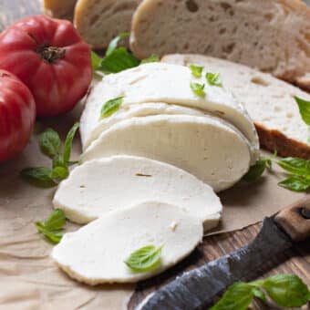 How to Make Homemade Mozzarella Cheese (Easy Recipe)