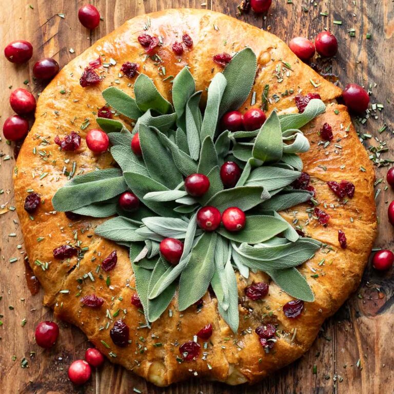 Holiday Baked Brie Fig Jam Wreath with Crescent Rolls